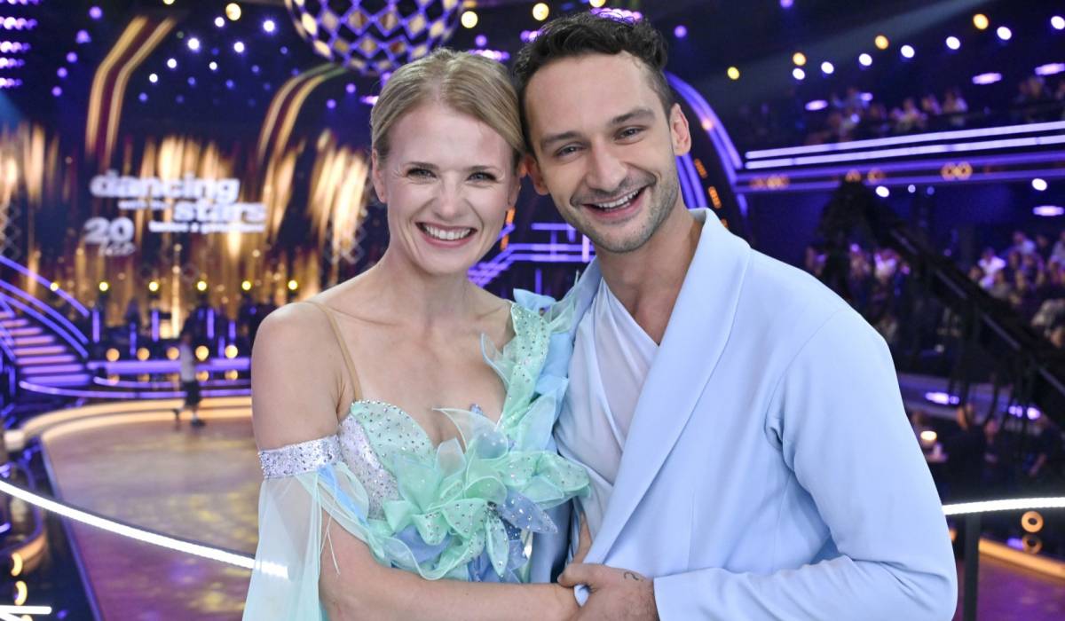 Porównują ją do Vanessy Aleksander. Wymownie reaguje - Hot News - MAXX ...