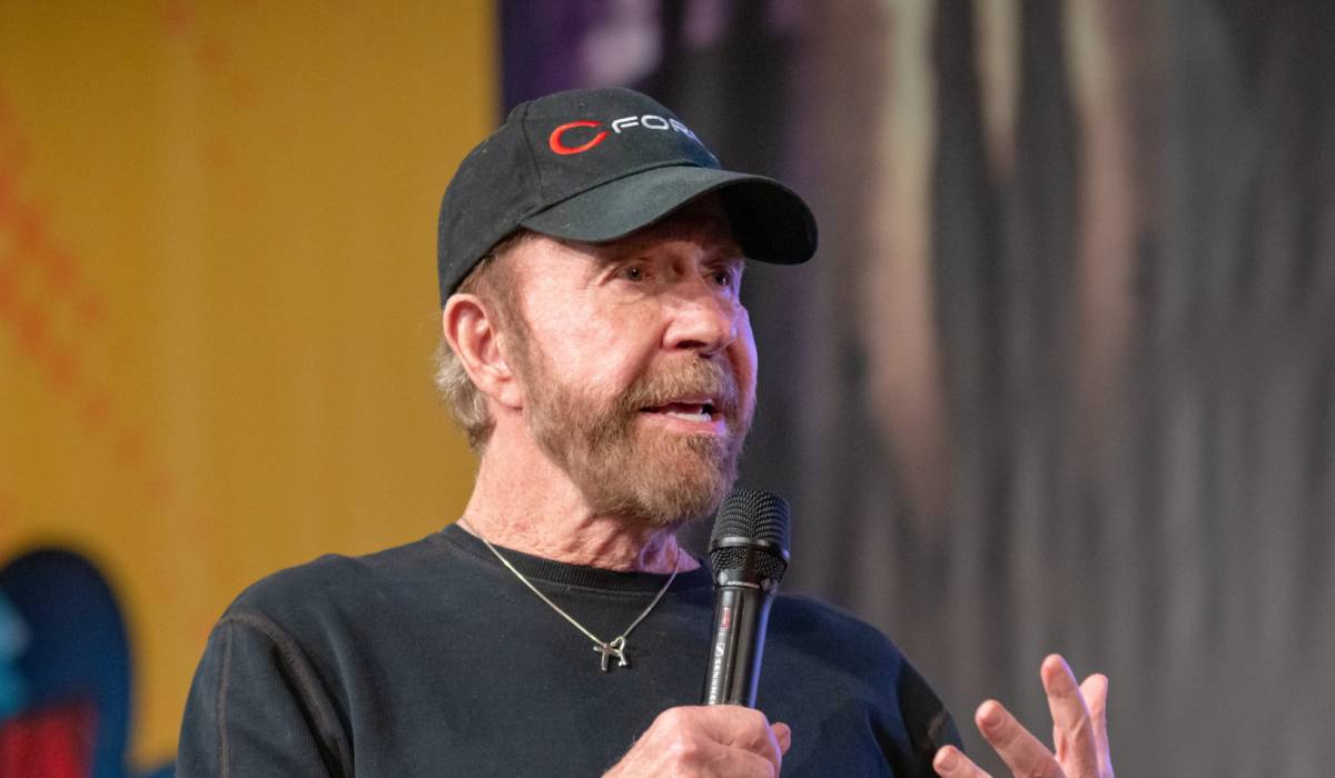 Nie żyje mama Chucka Norrisa. Miała 103 lata - Hot News - MAXX News ...