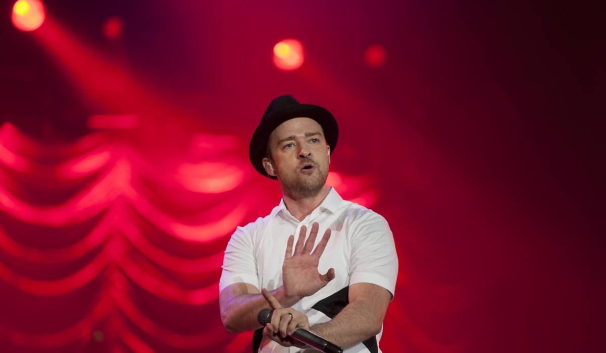 Justin Timberlake został zaatakowany! Kolejny incydent na Paris Fashion ...