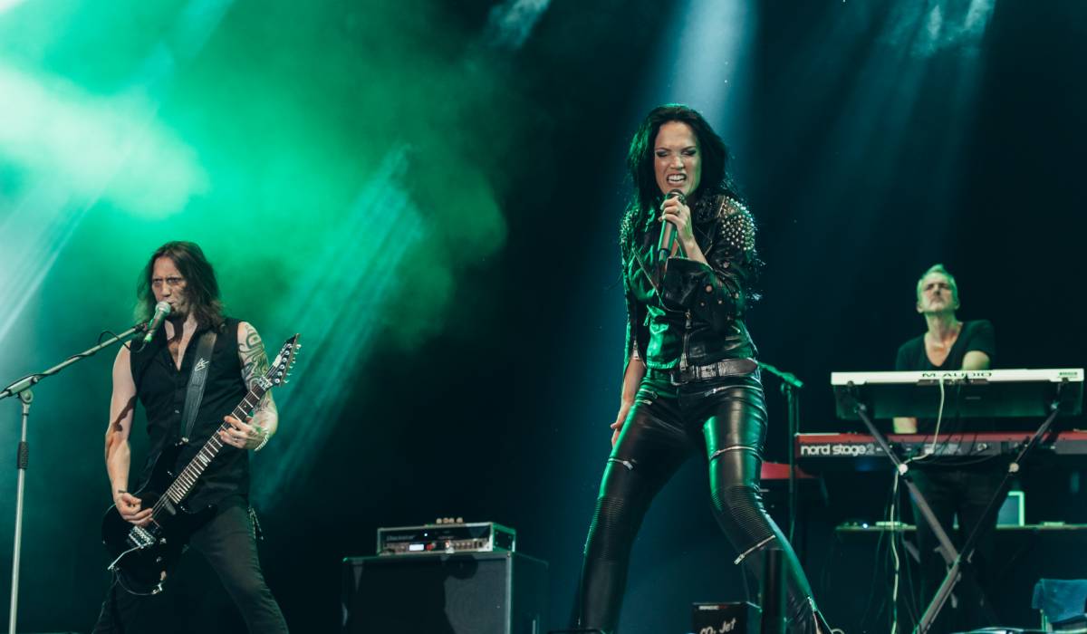 Była pierwszą wokalistką Nightwish, odeszła w atmosferze skandalu. Co ...