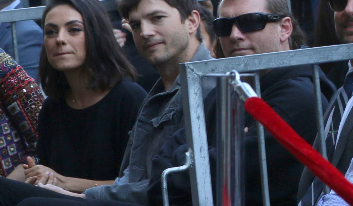 Ashton Kutcher szczerze o swojej chorobie. Wyznał, że stracił wzrok i ...